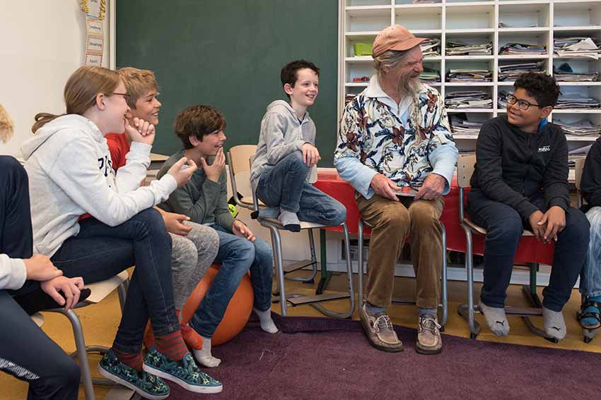 Kinderbuchlesung: Jan erzählt Schülern, wie er obdachlos wurde – Hinz&Kunzt